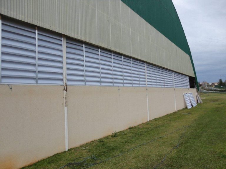 Veneziana Industrial em Policarbonato e Aluminio - Vent Poly - Polysolution