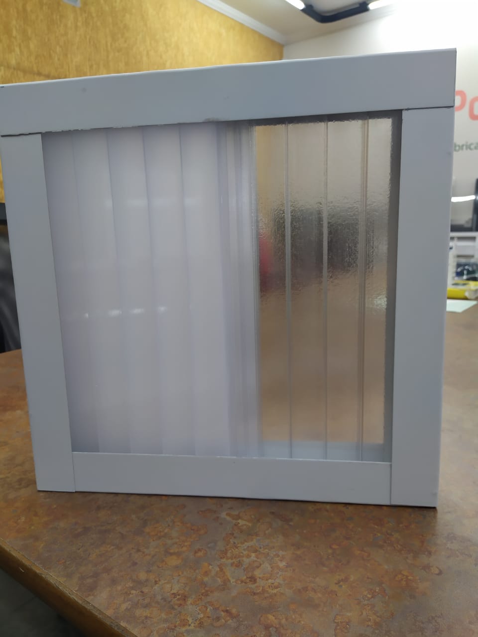 Paredes e Fachadas Translúcidas em Policarbonato 40 mm - Polysolution