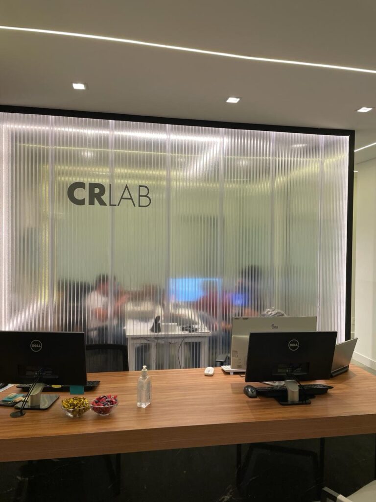 Paredes e Fachadas Translúcidas em Policarbonato 40 mm - Polysolution